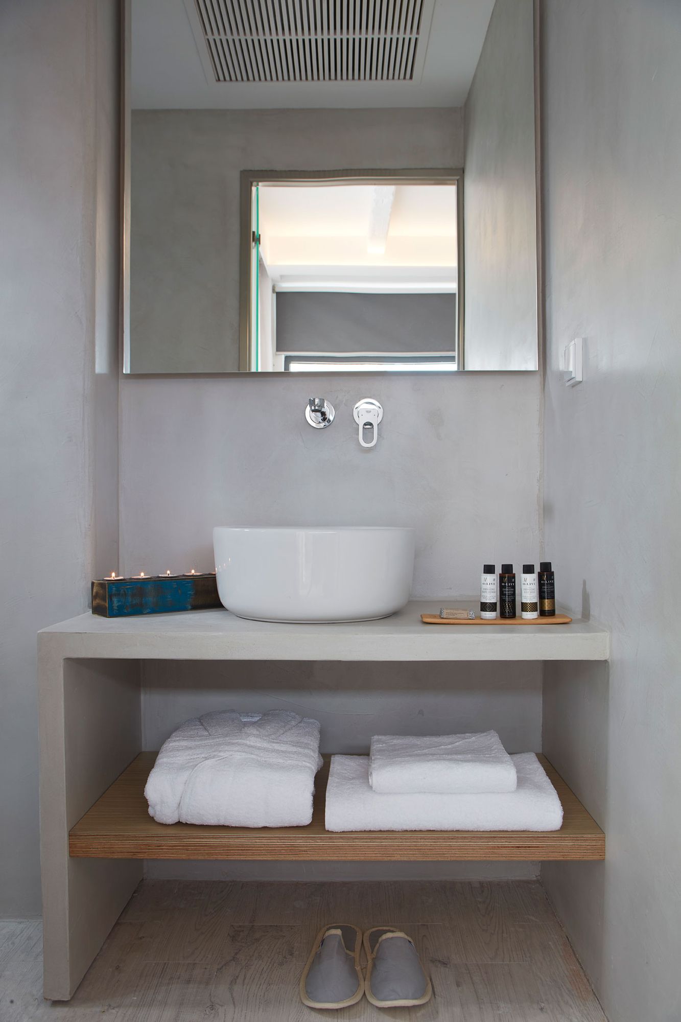 Superior Bungalow Suite - Icon Suites